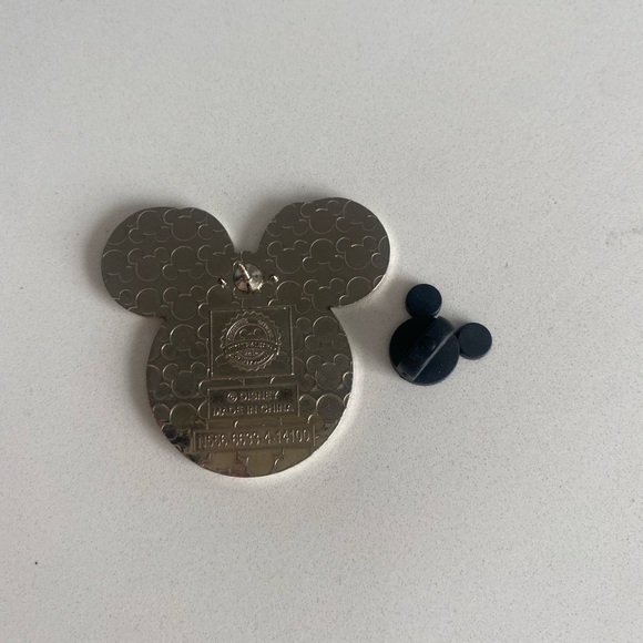Disney | Other | Minnie Mouse Flag Mickey Trading Pin Americana ...